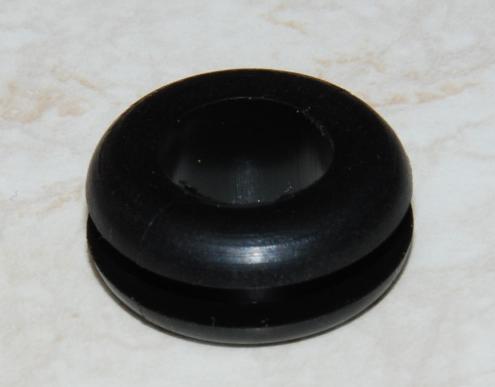 Laverda Side Panel Retaining Grommet 50406071 - E39 - motalia.co.uk